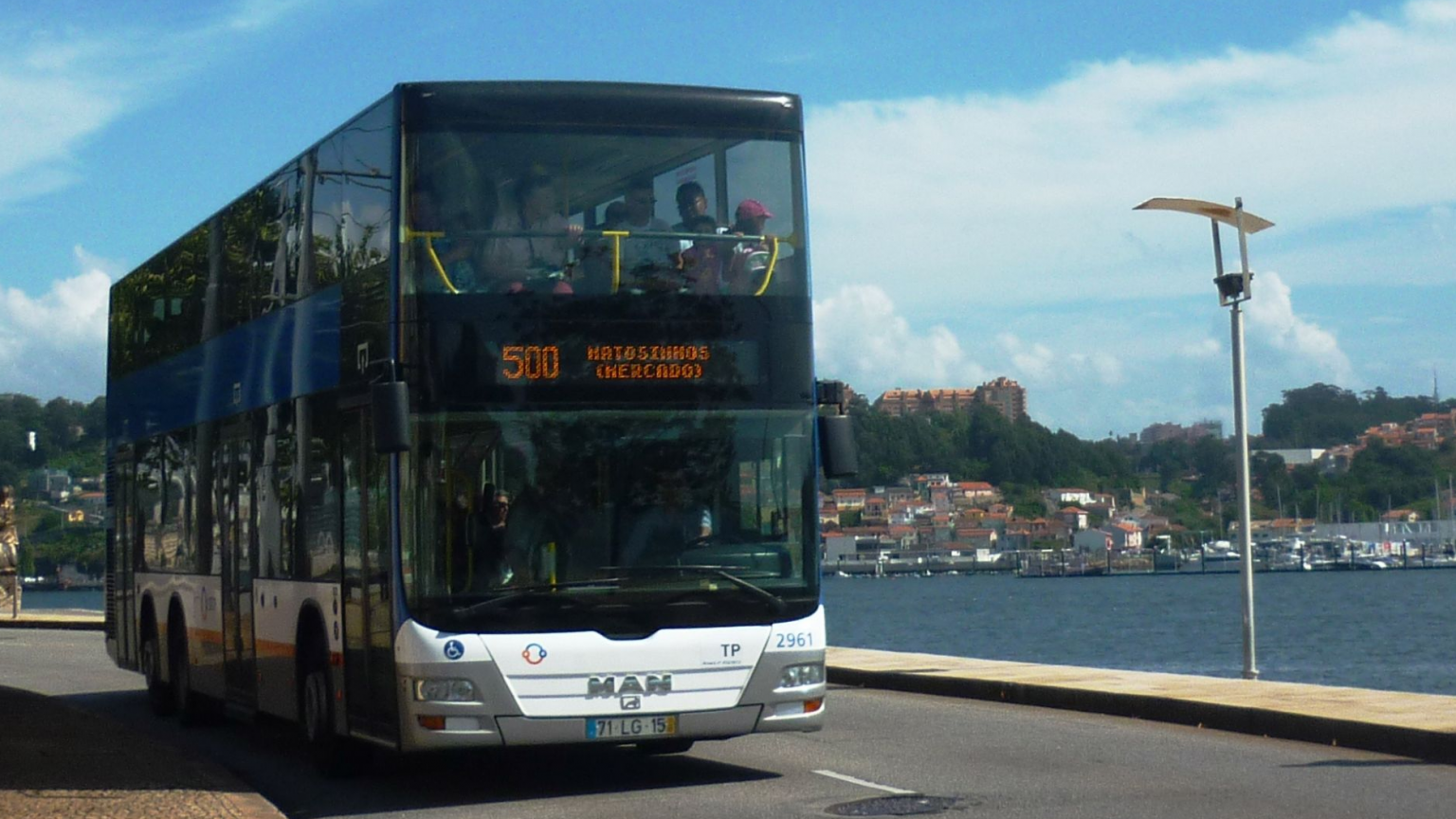 Bus 500 | Cooltour Oporto - Travel Guide of the City and Region - Visit